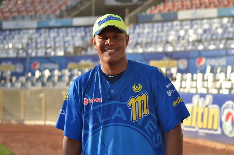 Reynaldo Rodríguez espera ayudar a la nave con sus batazos